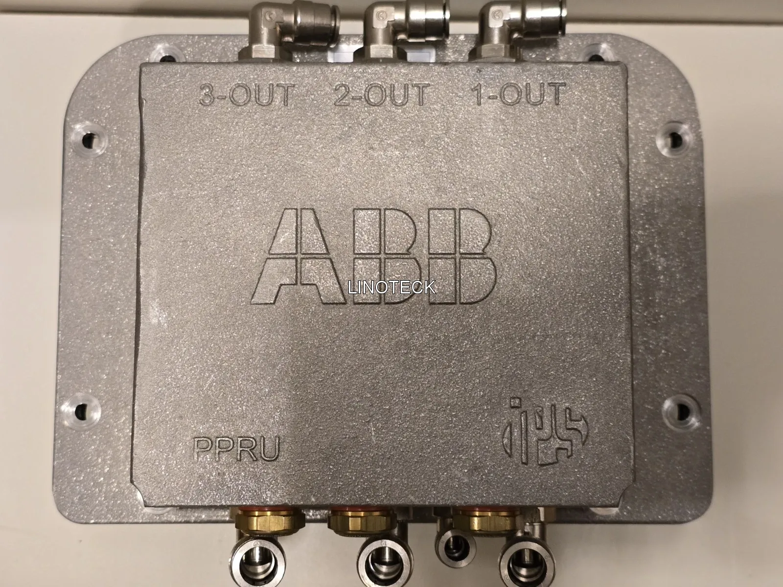 Conserto Controlador de spray de 3 canais ABB 3HNA007026-001/88 PPRU 1353